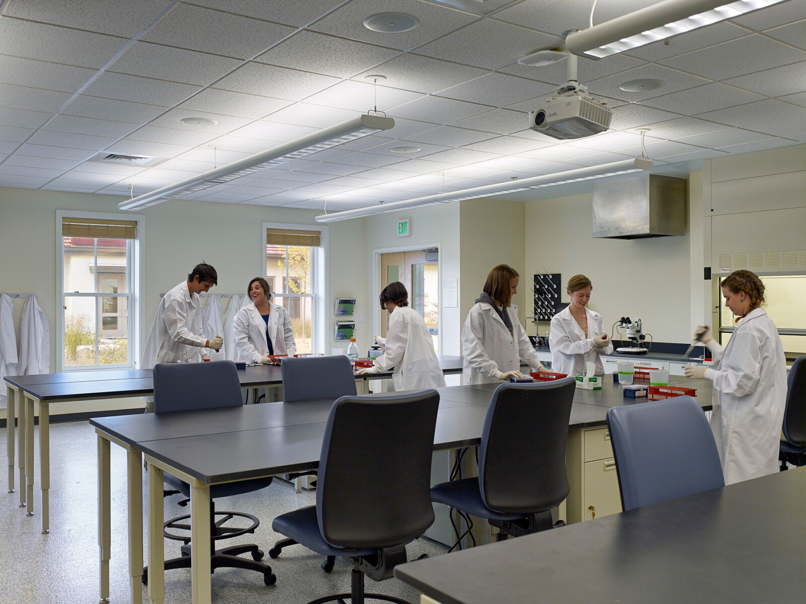 Smithsonian Conservation Biology institute, Smithsonian Institution ...