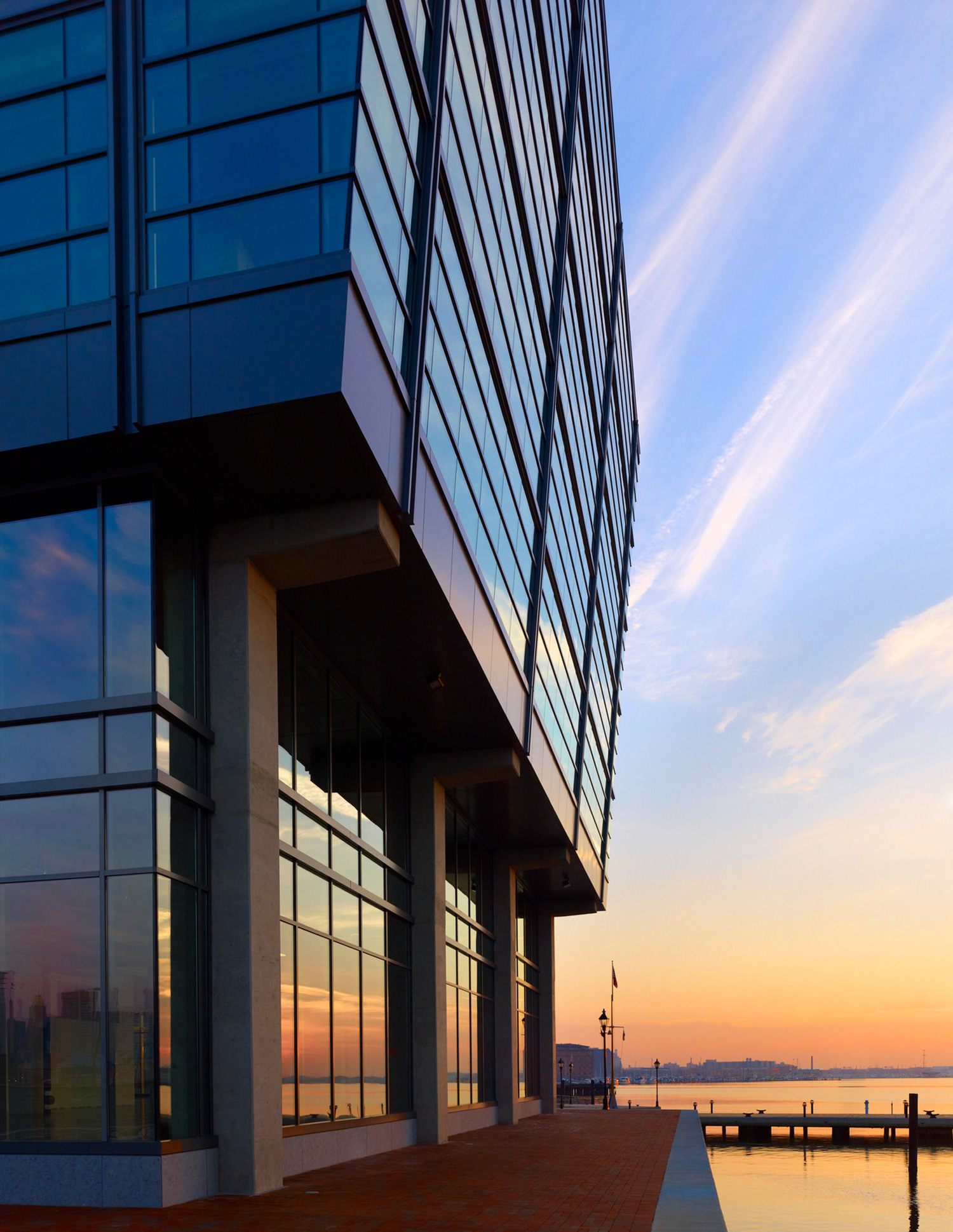 Harbor Point Development — Thames Street Wharf Building — Ayers Saint Gross