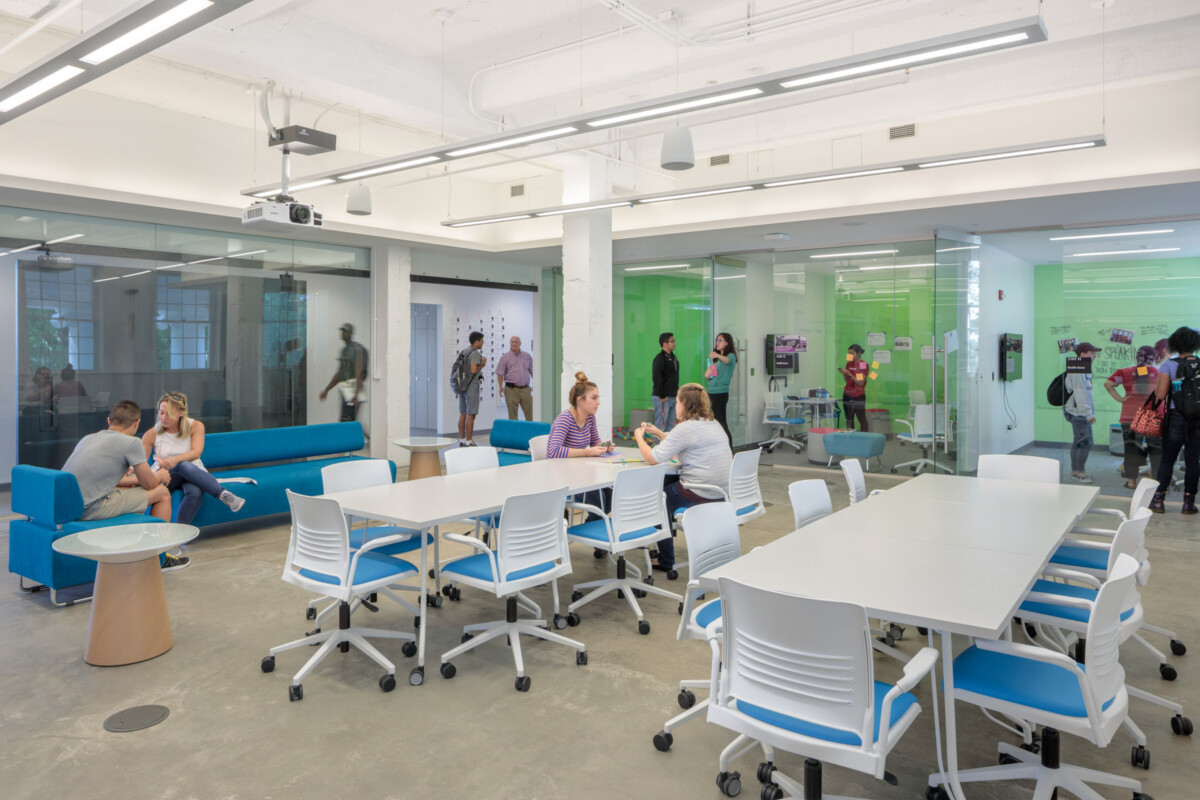 The Modern Learner: Formal and Informal Learning Environments — Ayers ...