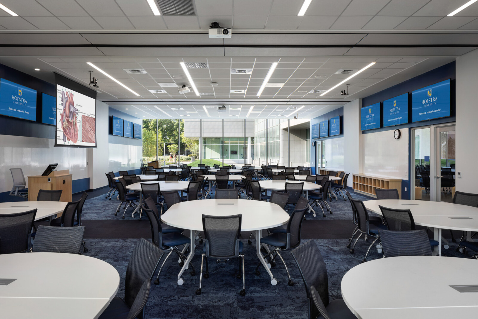 Hofstra University Science and Innovation Center — Ayers Saint Gross