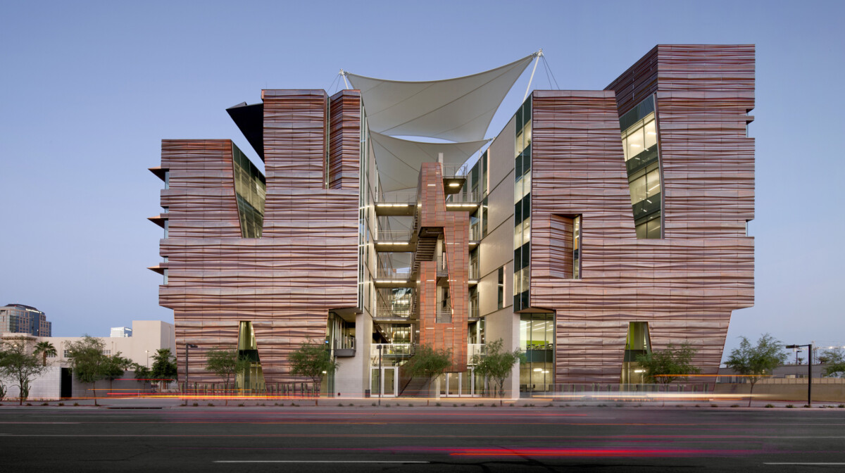 University of Arizona Health Sciences Education Building — Ayers Saint ...