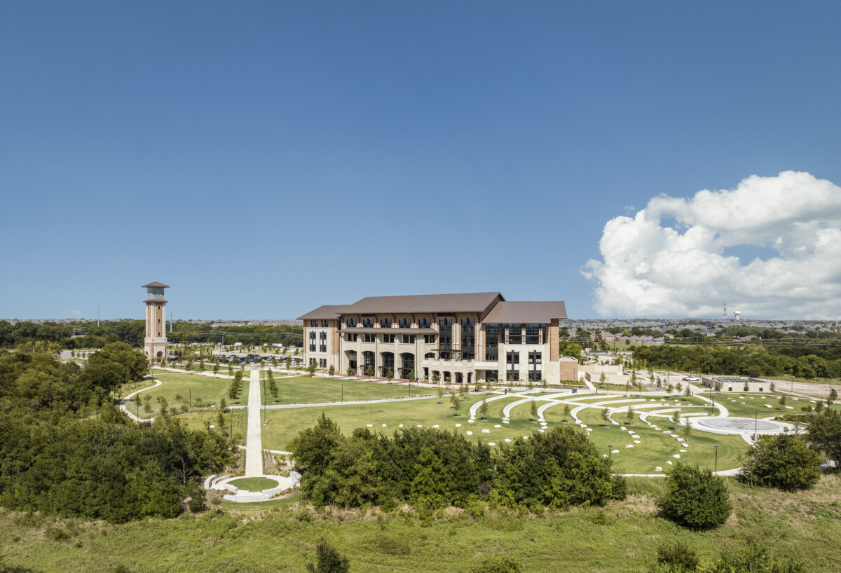 University of North Texas, Frisco — Frisco Landing — Ayers Saint Gross