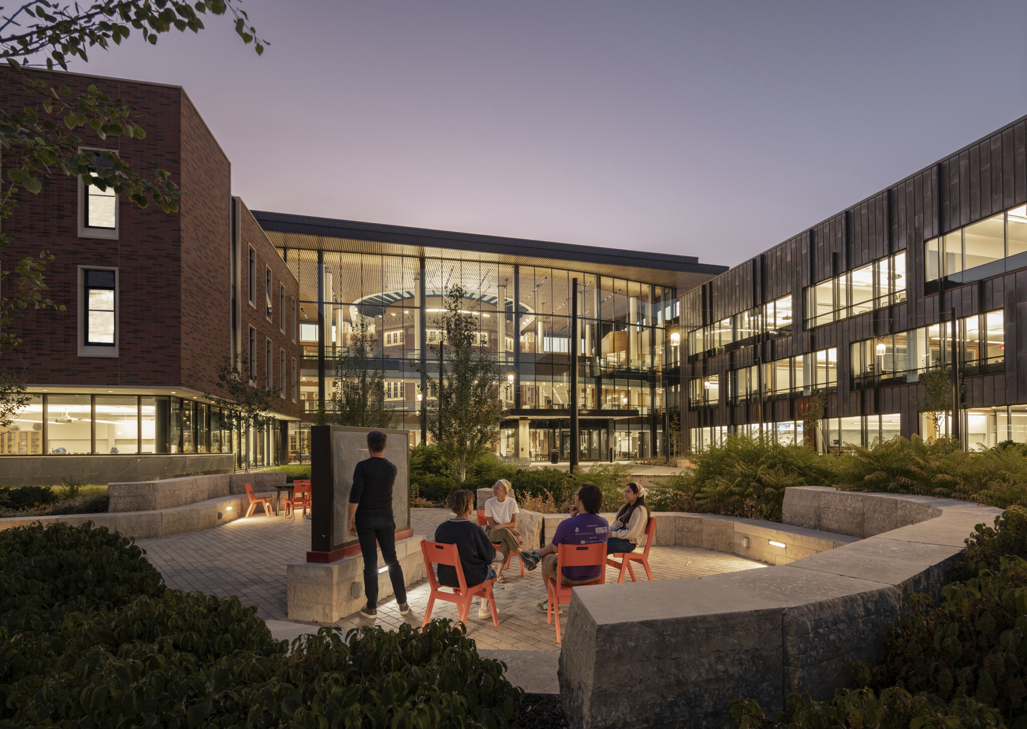 Embracing the Outdoors: Grinnell College Kington Plaza and Christiansen ...