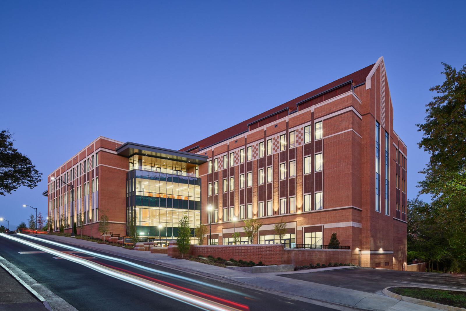 University of Tennessee, Knoxville UT Medical Nursing Building — Ayers ...